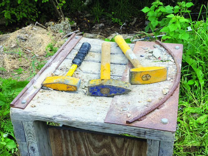 Basic Techniques for Shaping Stone by Hand – Mother Earth News